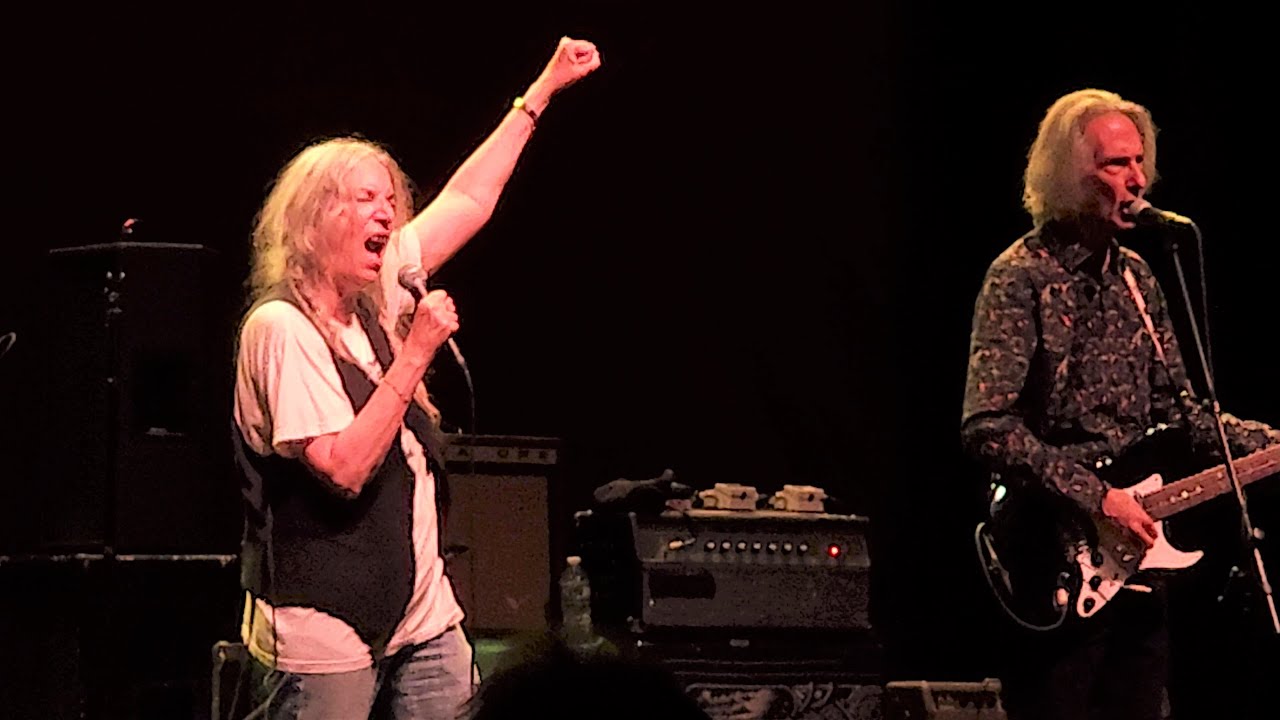 Patti Smith - Live | Gloria - Count Basie Theater, Red Bank NJ 9/17/22 ...