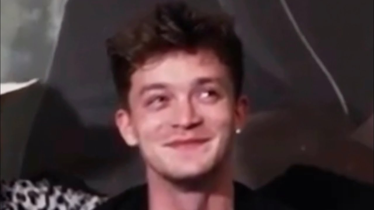 Connor Ball laughing but every second he gets more hysterical - YouTube