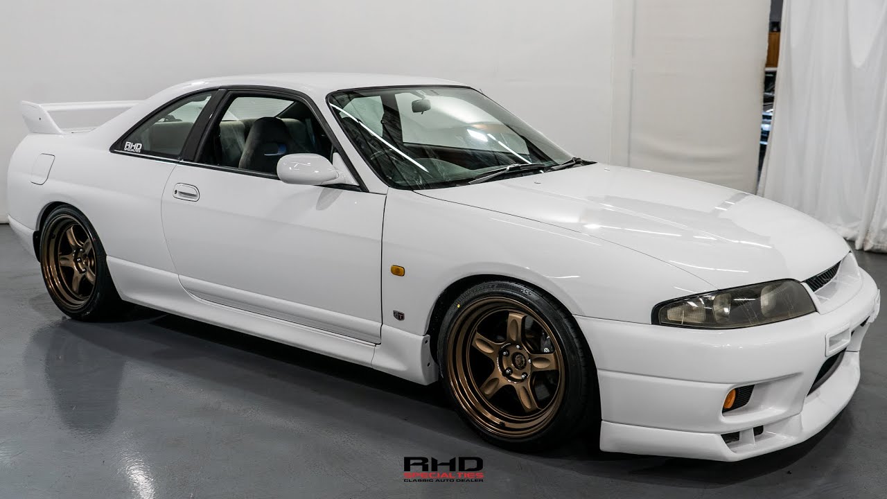 1996 Nissan Skyline R33 GTR Vspec - YouTube