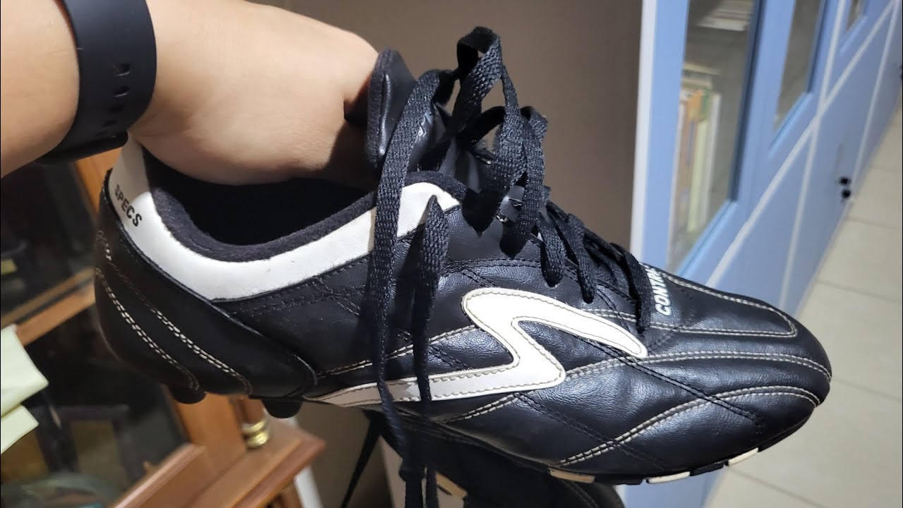 Unboxing Sepatu Bola Specs Jadul | Review Sepatu Bola - YouTube