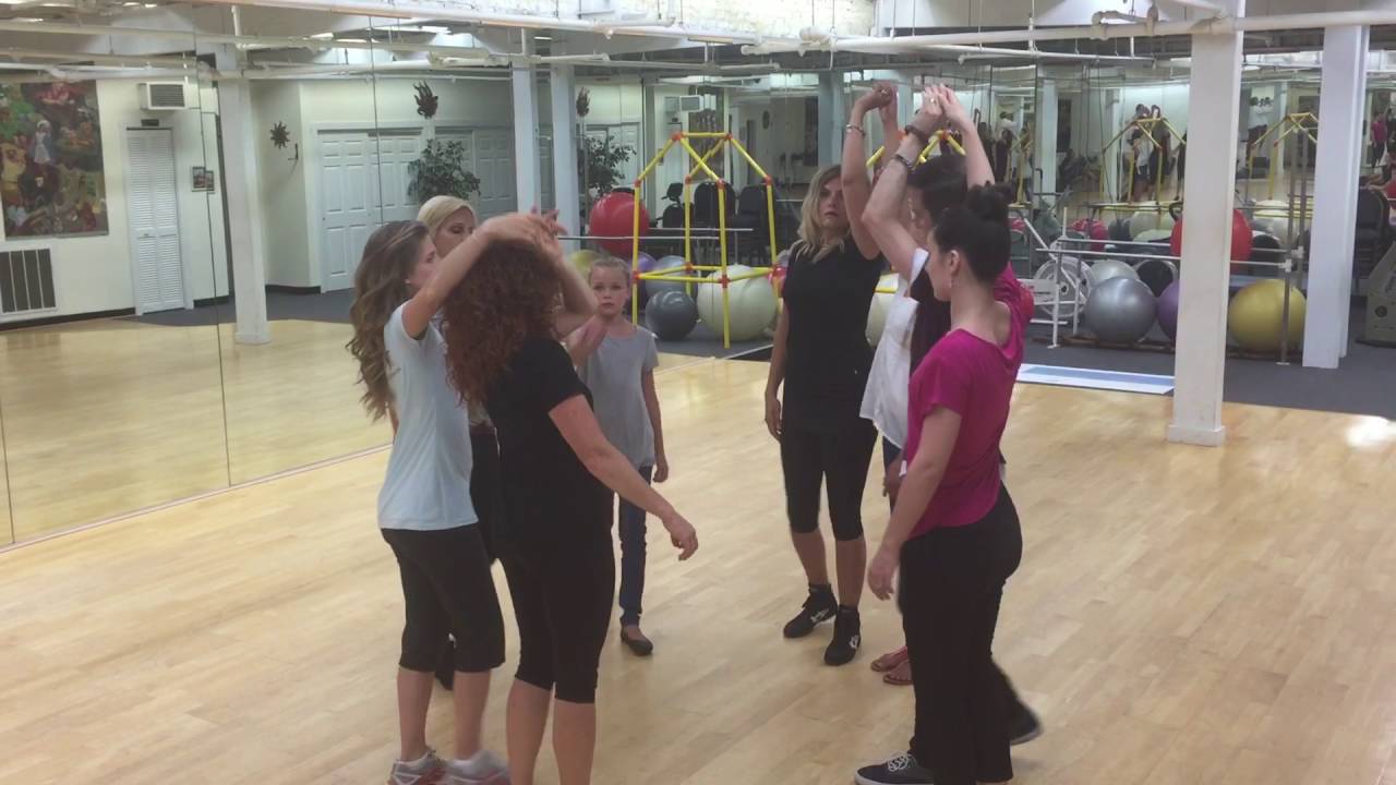 Turkey in the straw circle dance partnering part 3 - YouTube