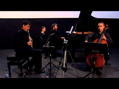 Trio Mayrit-West Side Story - YouTube