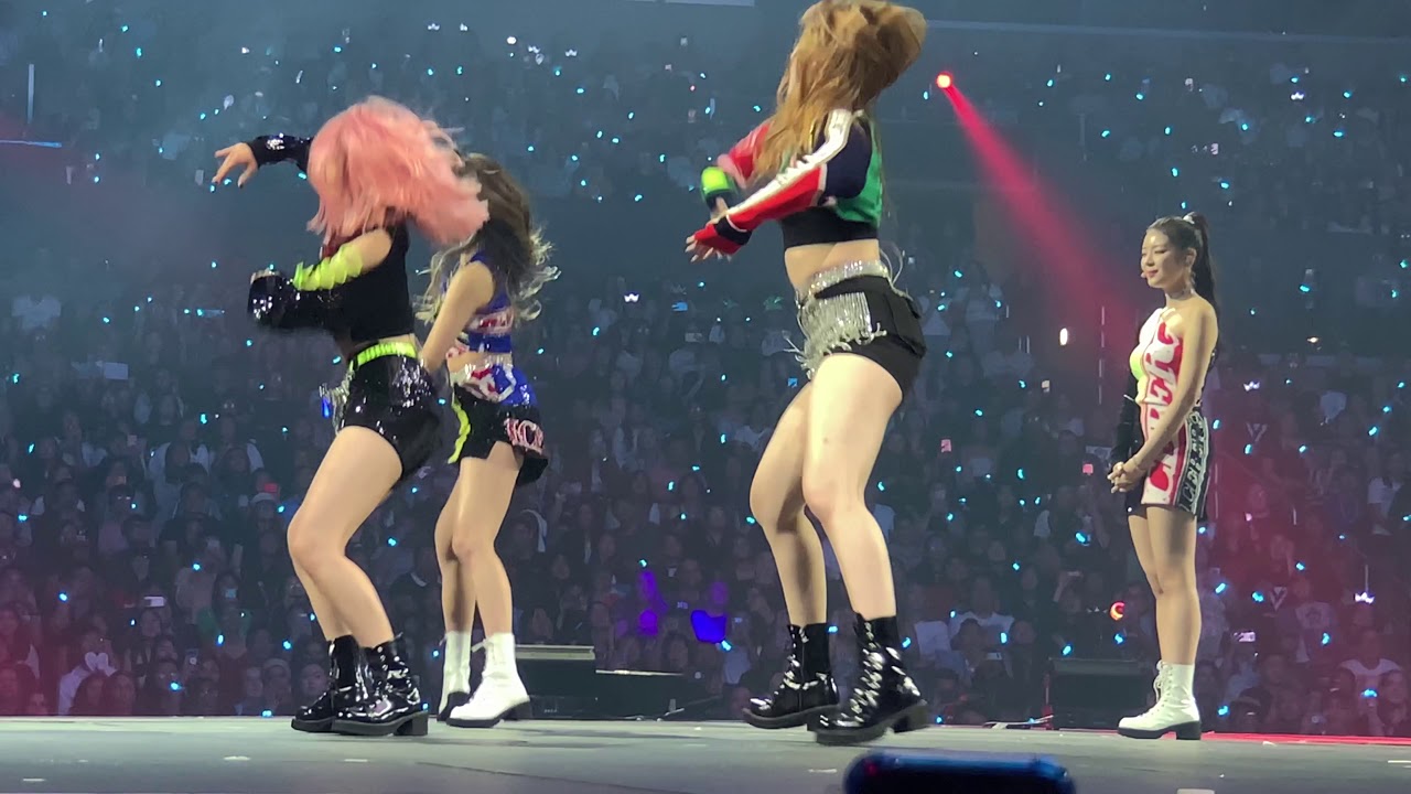 Itzy 있지 - Ryujin Chaeryeong 4k60fps 류진 채령 Dance Break 190817 KCONLA19 ...