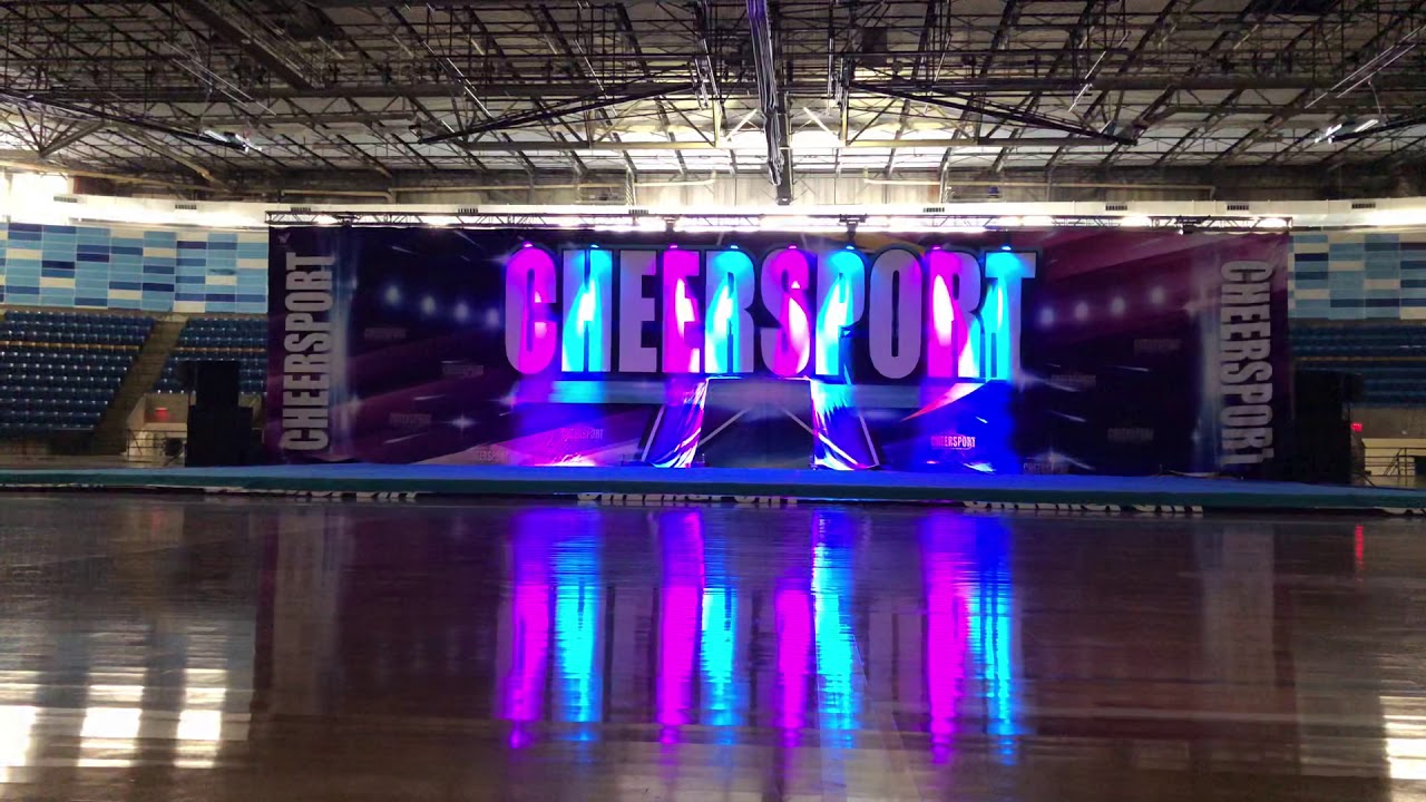 Capitol City Cheer Lady Majors Sr L3 - YouTube