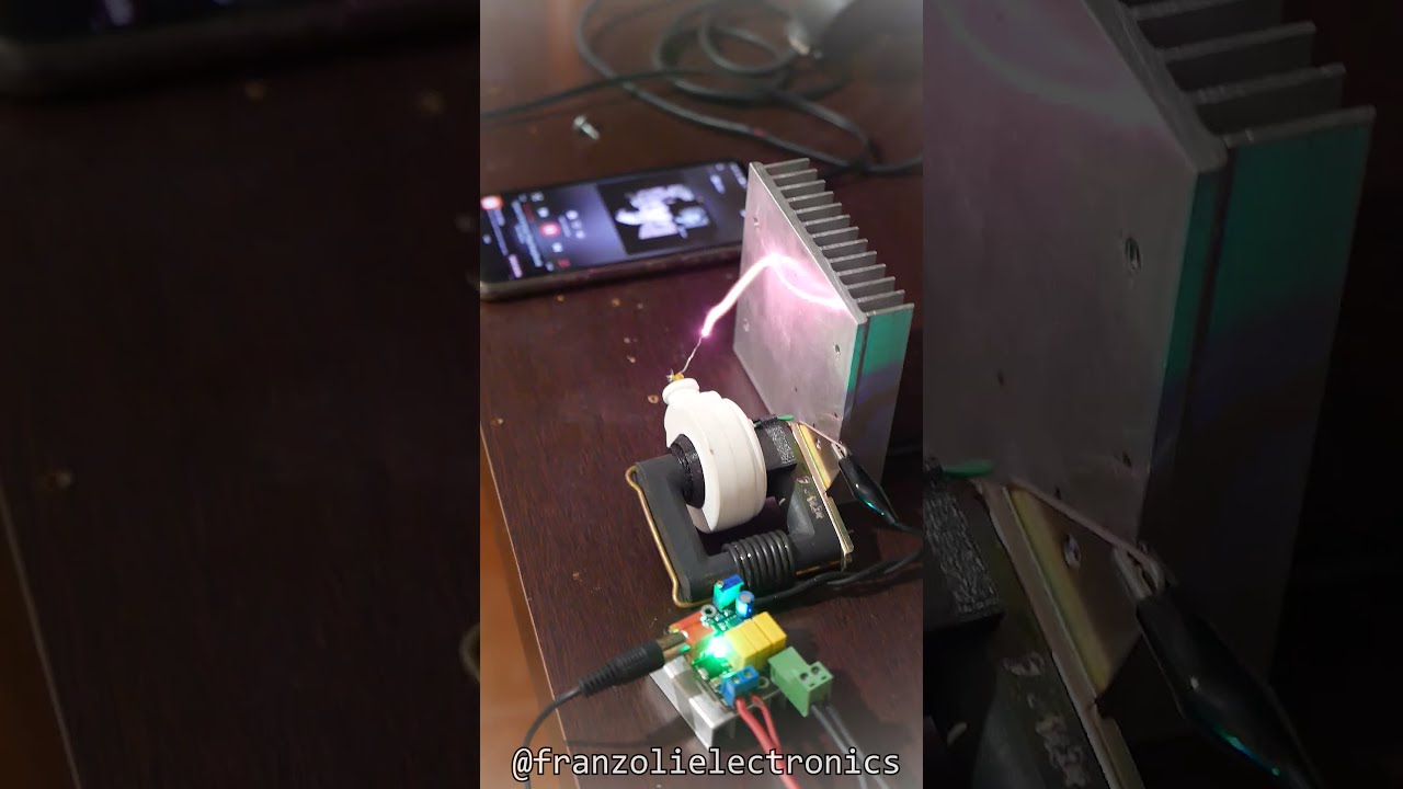 WAKE UP! Voice Modulation on Electric Arc #Shorts - YouTube