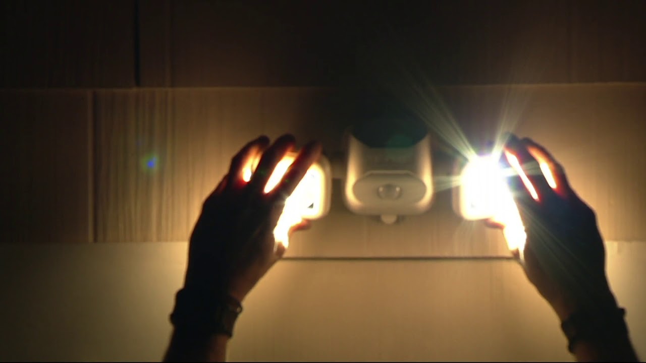 Mr Beams Dual Head Motion Sensor Security Spotlight on QVC - YouTube
