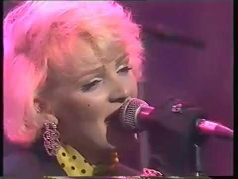 The Primitives - Crash (At Friday Night Live 1988) - YouTube