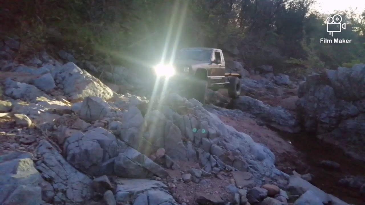 Jeep comanche MJ la carpintera - YouTube