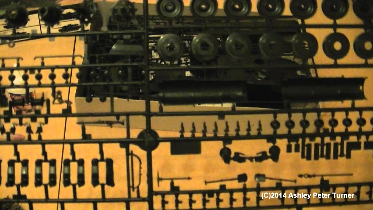 Revell 03045 Leopard 2A5 Main Battle Tank (1/35 scale) Video 1 HD ...