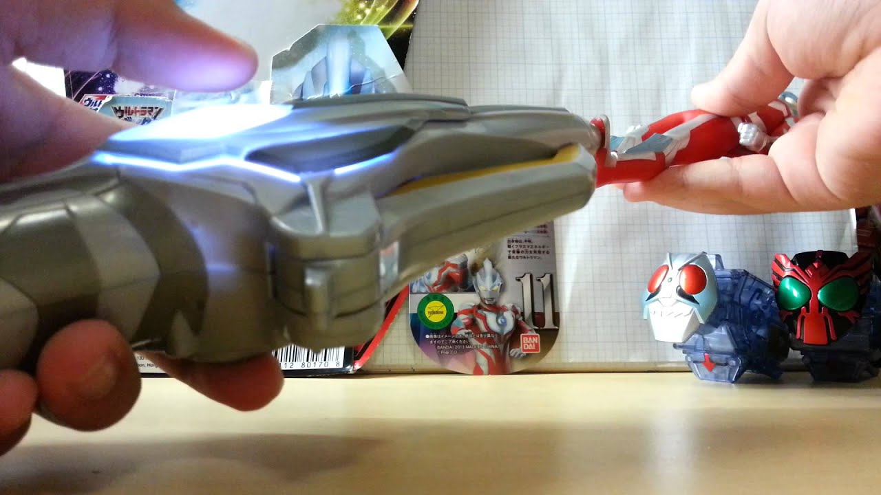 DX Ultraman Ginga Ginga Spark & 11 Ultraman ginga - YouTube