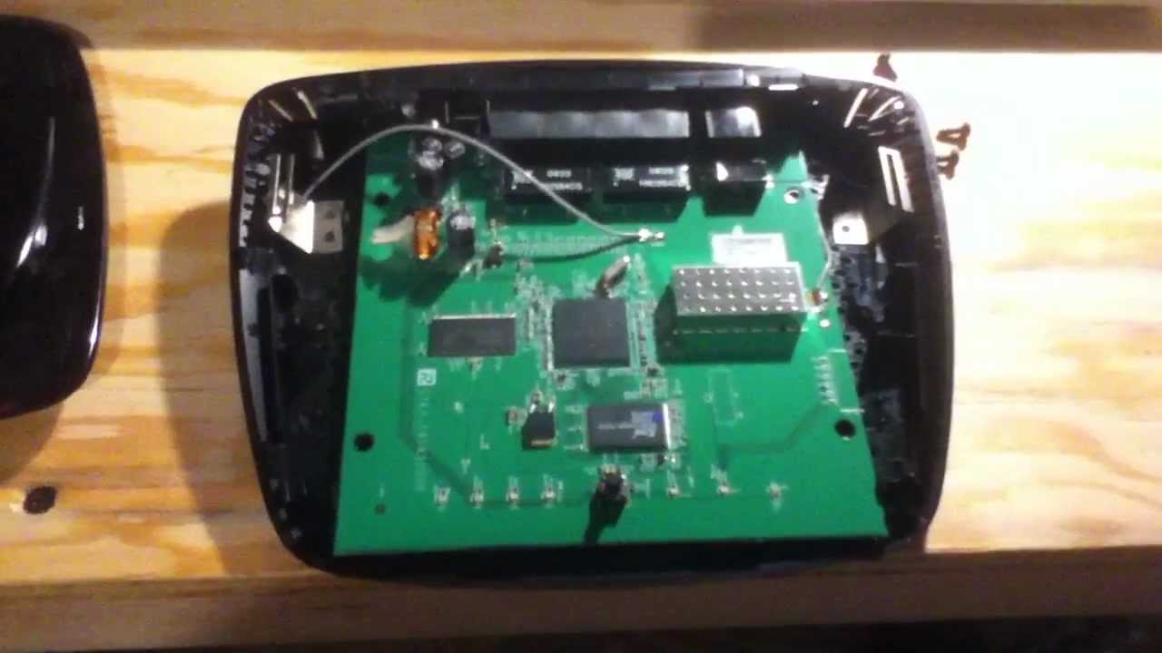 A Look Inside The Busted Linksys WRT54G2 - YouTube