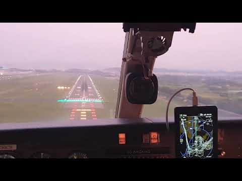 RKSS approach & landing - YouTube