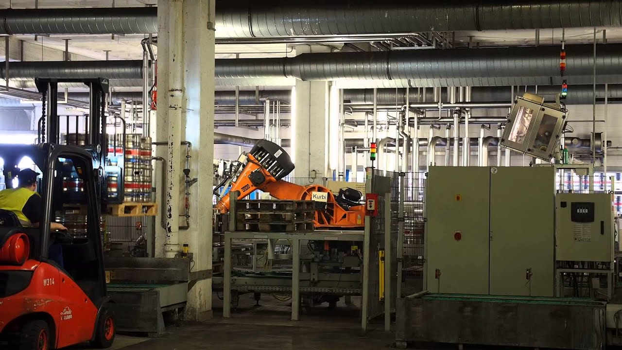 Weihenstephan Brewery - robot arm for kegs - YouTube
