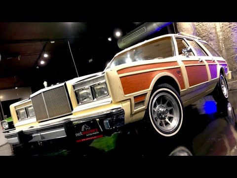 Viaje con estilo a los 80s LeBaron Town & Country 1982 | En Venta de ...