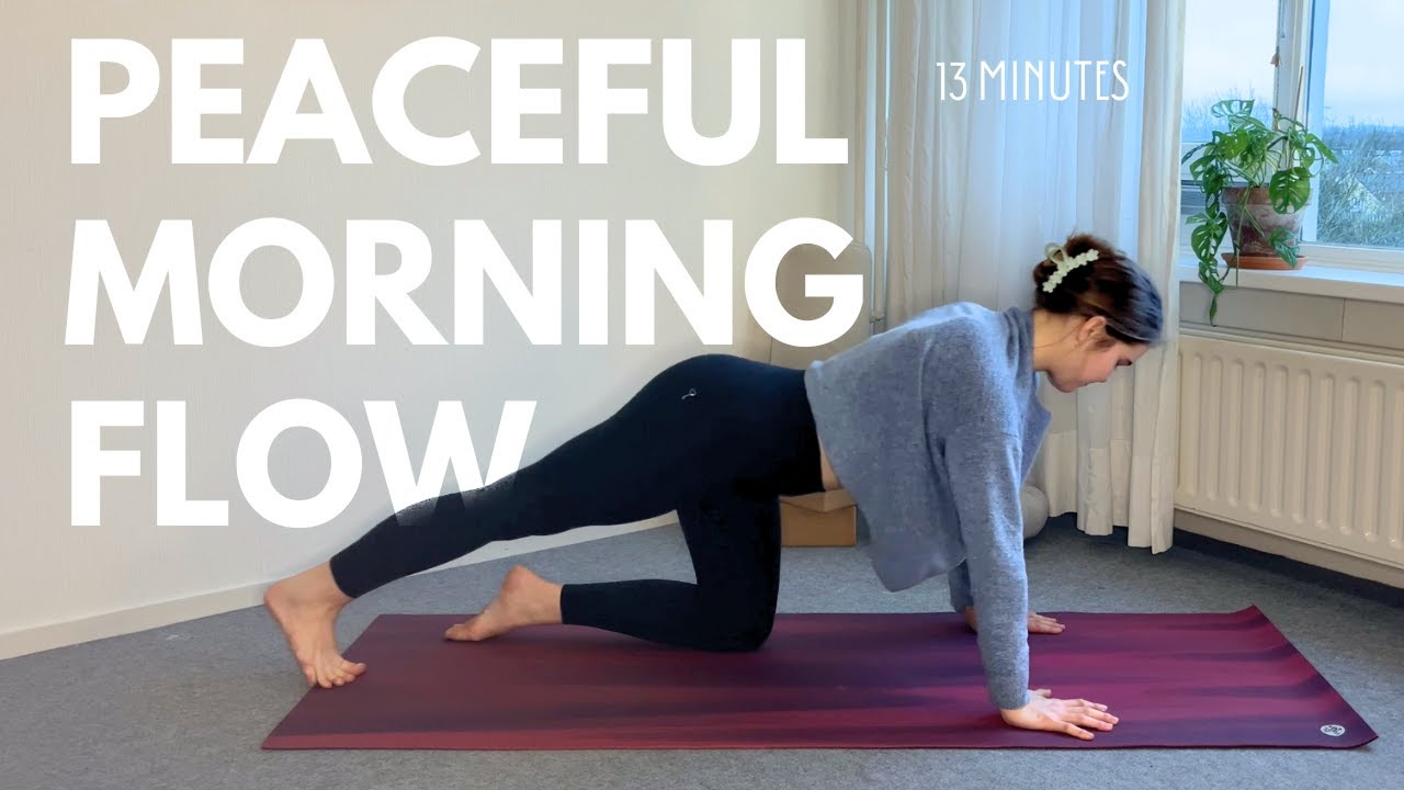 Short Morning Yoga Flow | Peaceful Wake Up | Beginner Level | 13 Min ...