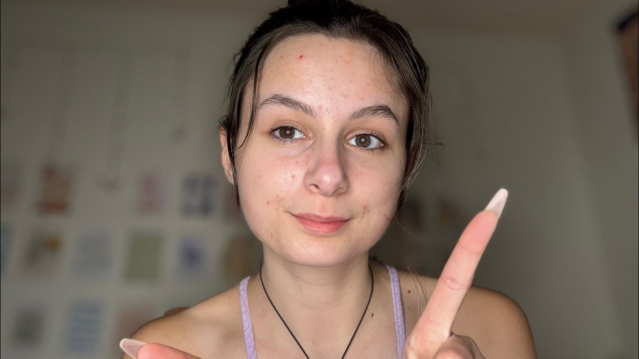 asmr: tapping, hand movements, & light :) - YouTube