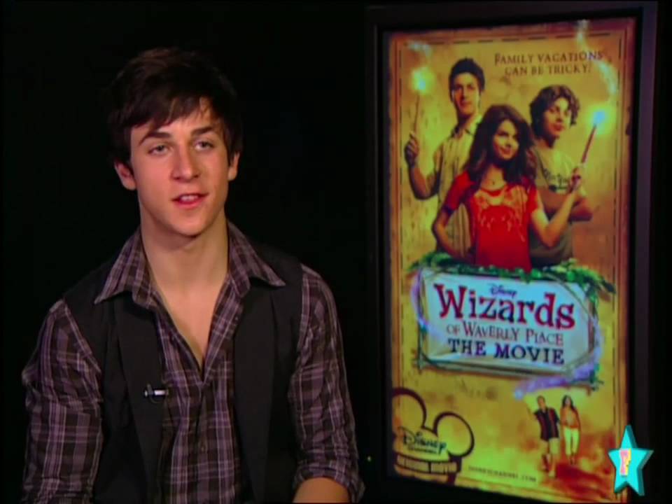 David Henrie Has Wizards of Waverly Place The Movie Details - YouTube