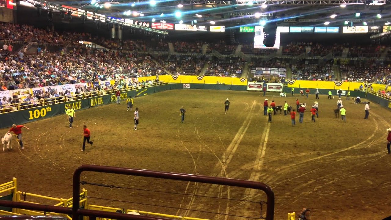 2015 Snake River Stampede Rodeo 20 - YouTube