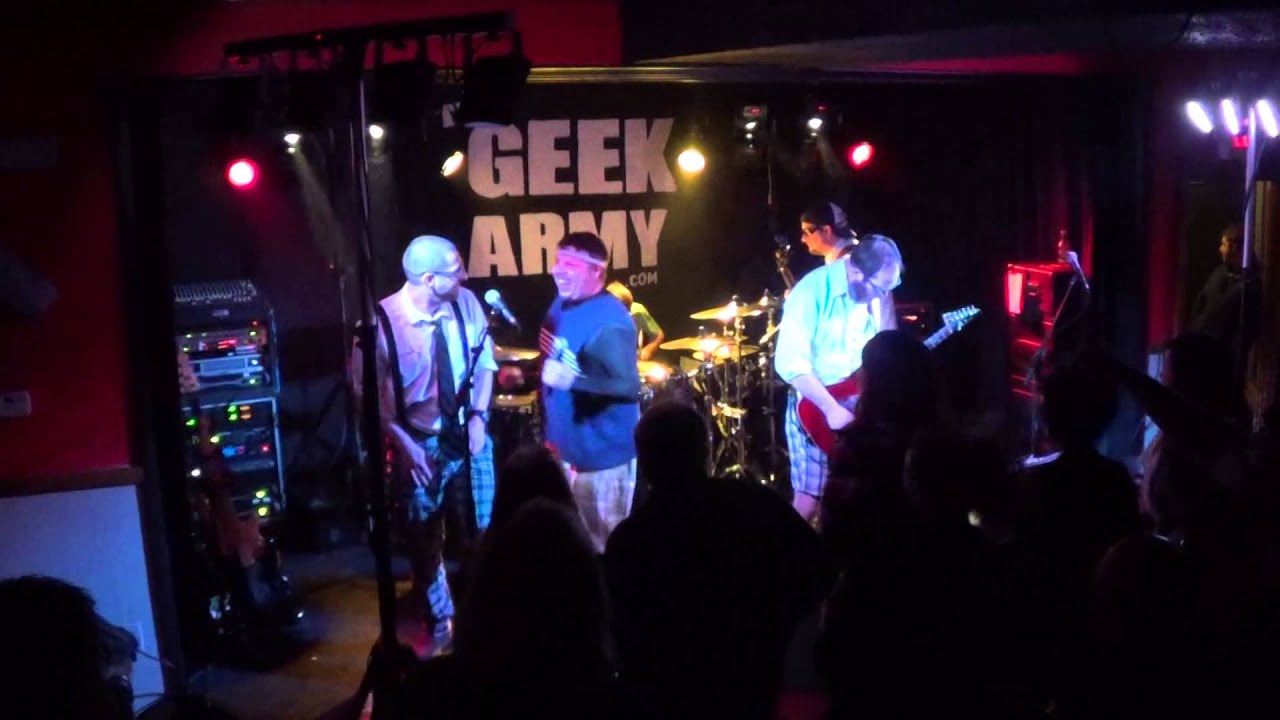 The Geek Army- Enter Sandman- Featuring Ethan Wicker- Sandbar - YouTube