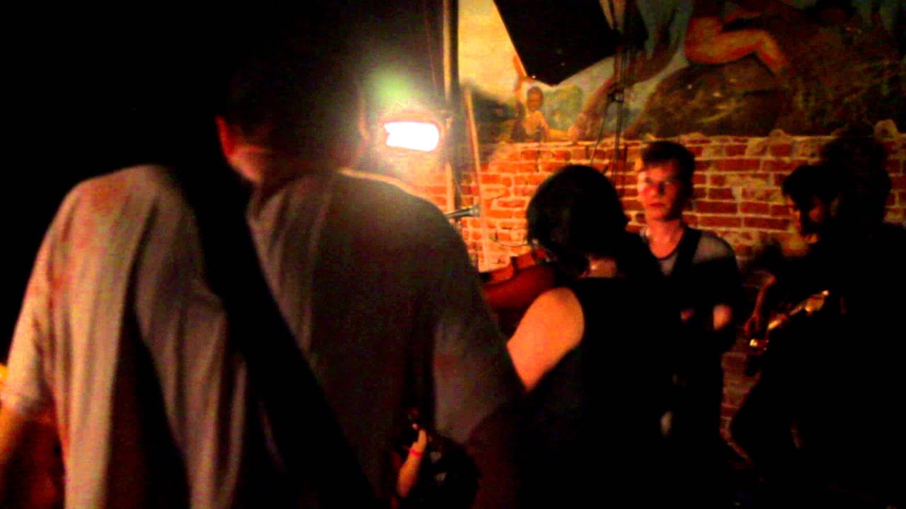 Moses Campbell - Ceiling (live) - YouTube