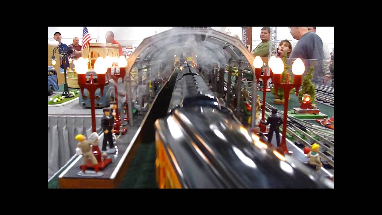 SGMA Trainfest Milwaukee 2012 Smoky Train Shed - YouTube