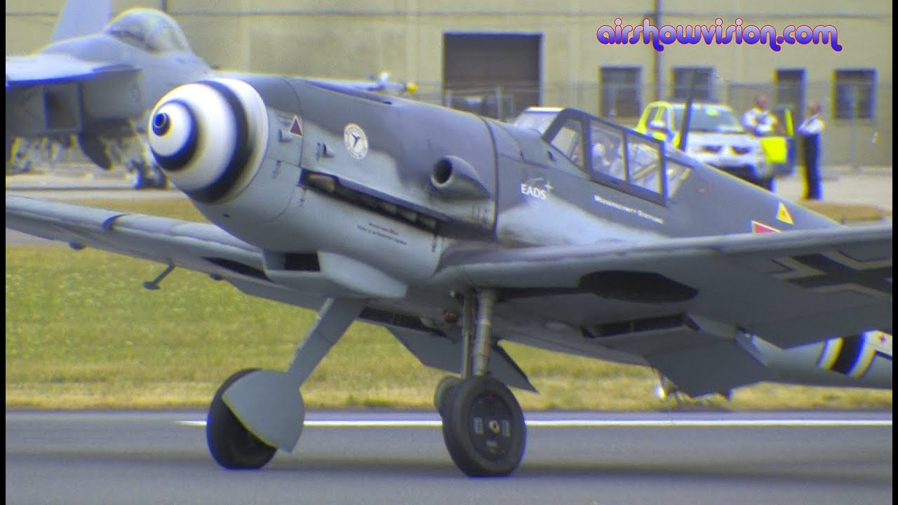 MESSERSCHMITT BF (ME) 109 VISITS THE UK 2010 (airshowvision) - YouTube