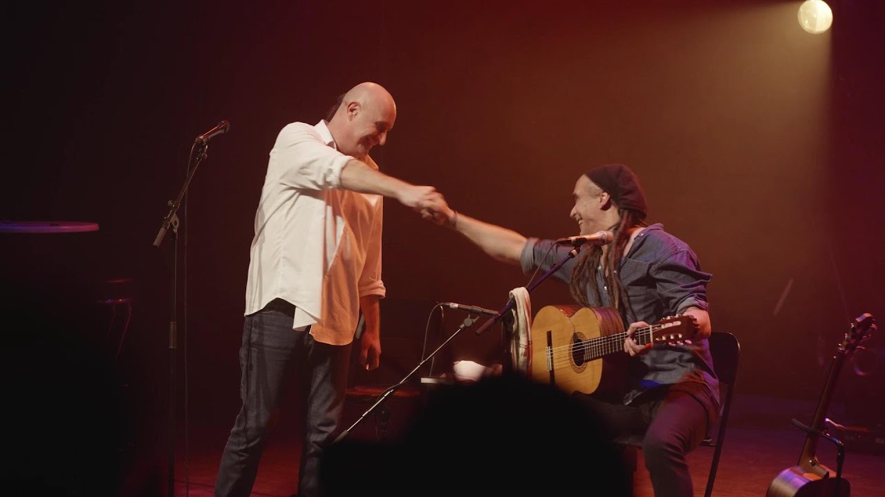 Mike & Riké - Souvenirs de saltimbanques - Teaser du spectacle - YouTube