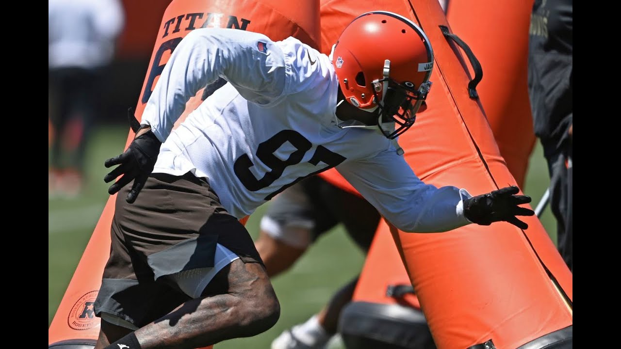 Malik Jackson Demonstrates Physical Health in Offseason Workout Video ...