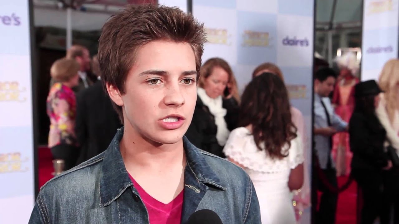 Billy Unger on Lab Rats & Cody Simpson - YouTube