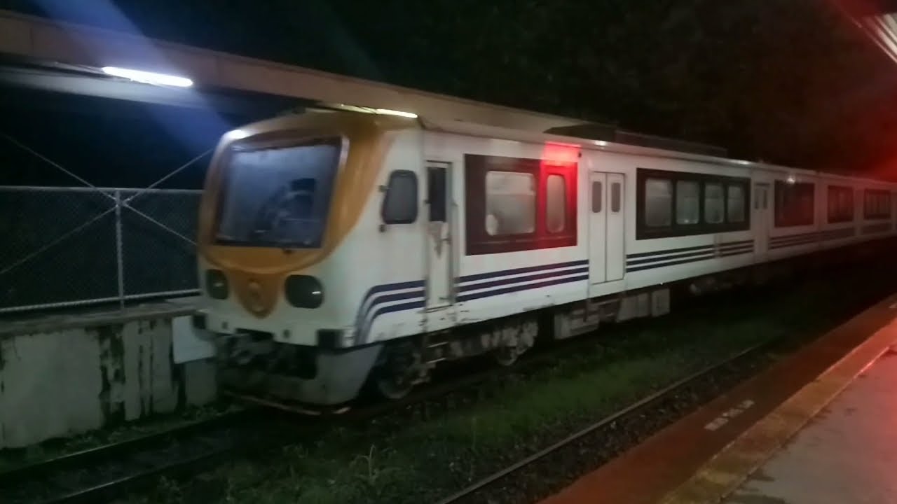PNR Pandacan Station Night Scene (January 2023) - YouTube