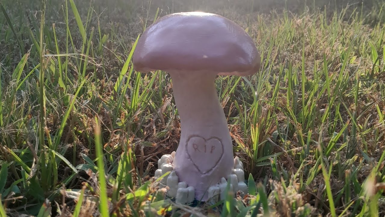 Making Crybaby's Mushroom Grave out of Clay!! (Inspired by Melanie ...