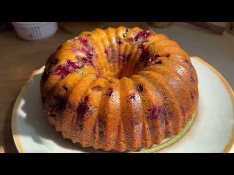 Kocaman kabaran, pamuk gibi vişneli, çikolatalı kek tarifi 😀