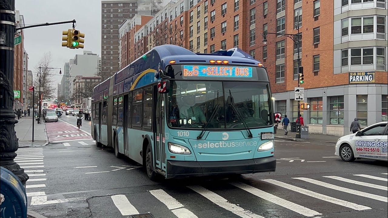 MTA New York City Subway 2017-18 New Flyer Industries “Xcelsior” XN60 ...