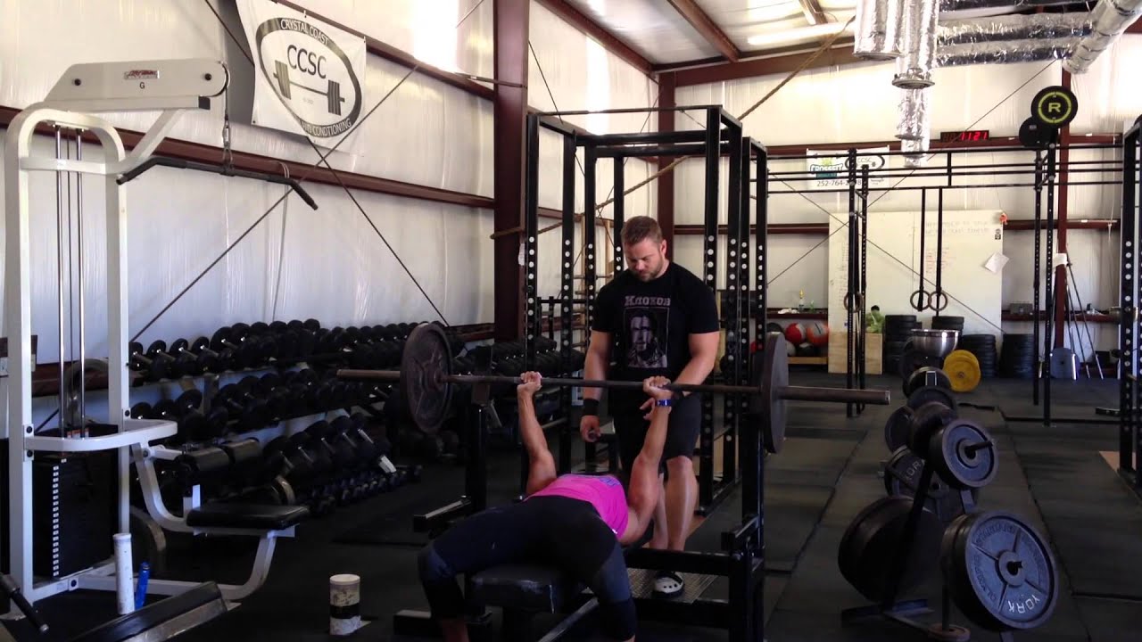 Gillian Ward Bodyweight Bench x 35 reps - 8/14/13 - YouTube