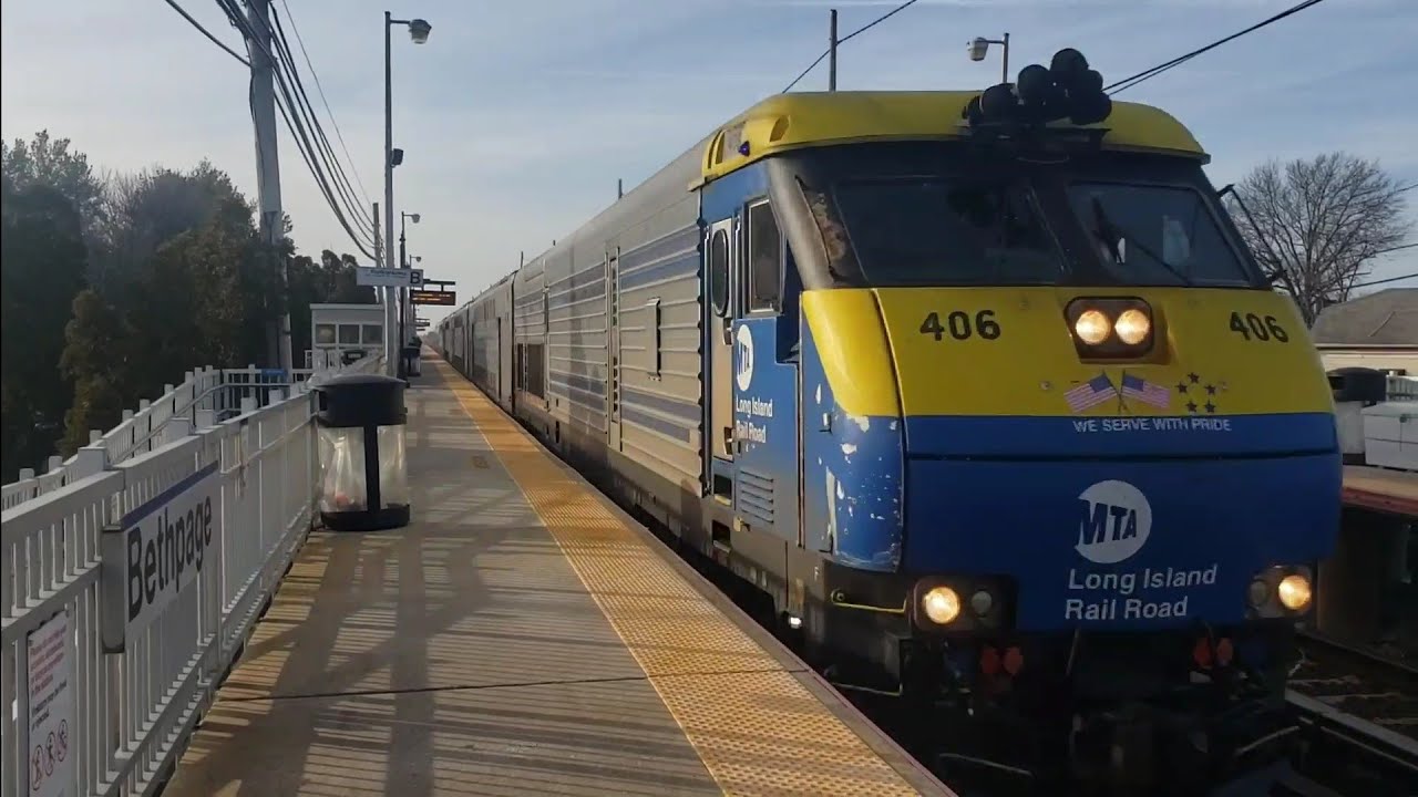 LIRR Afternoon Rush Hour At Bethpage Station Speed Trains 3/13/25 - YouTube