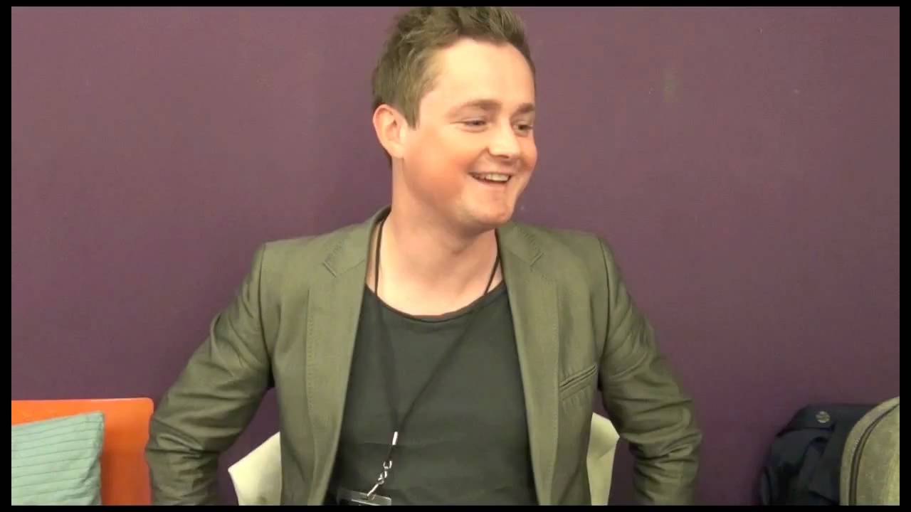Tom answers 50 fans' questions: pt 1 - YouTube