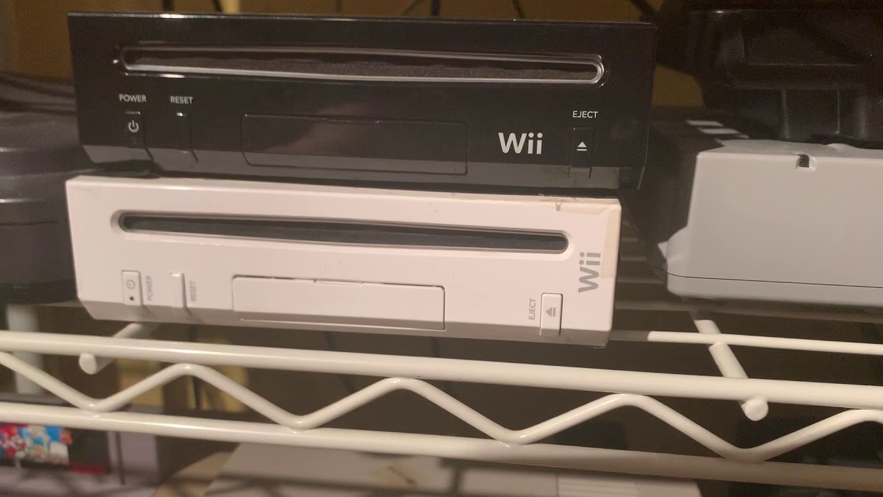 How to turn on a Wii (Model 2) - YouTube