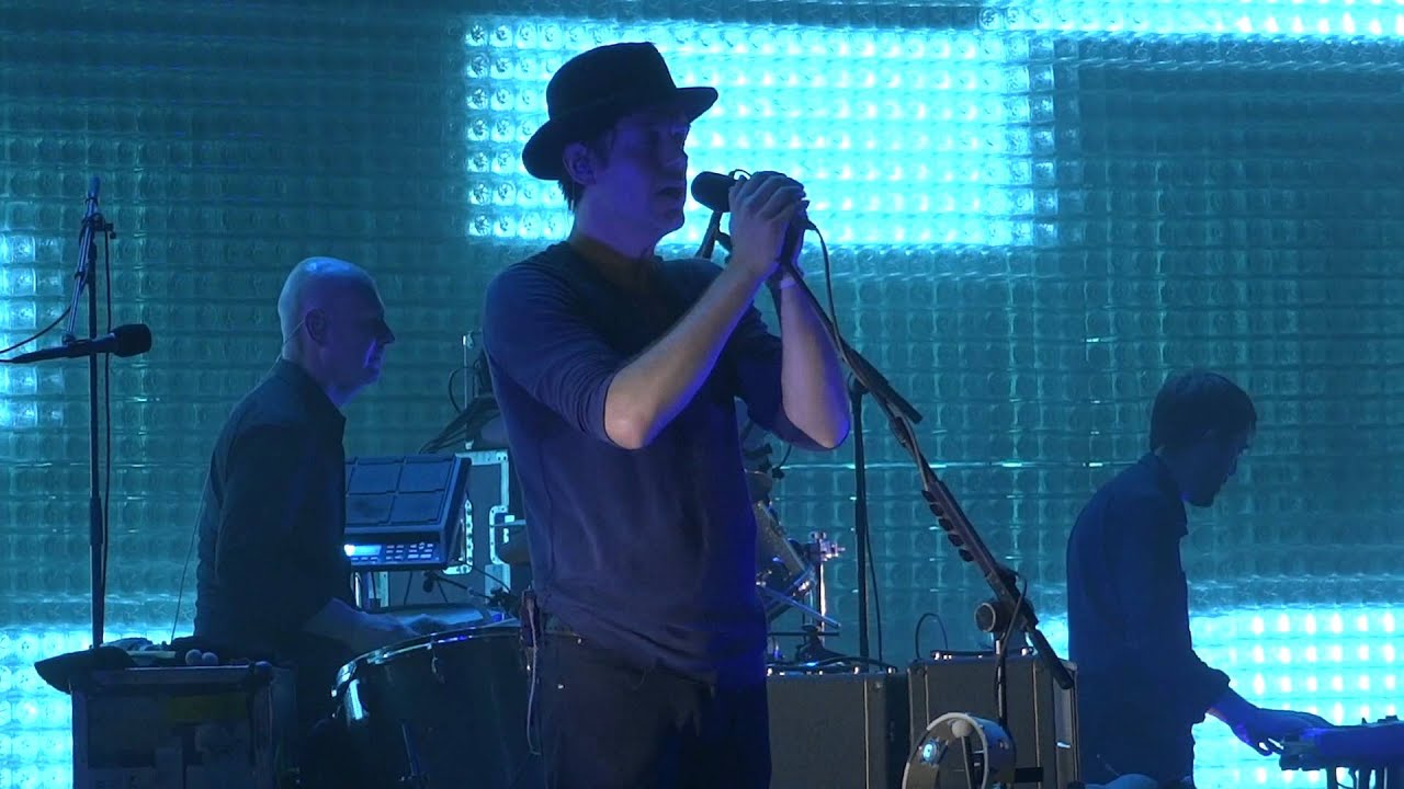 Radiohead Idioteque Live Montreal 2012 HD 1080P - YouTube