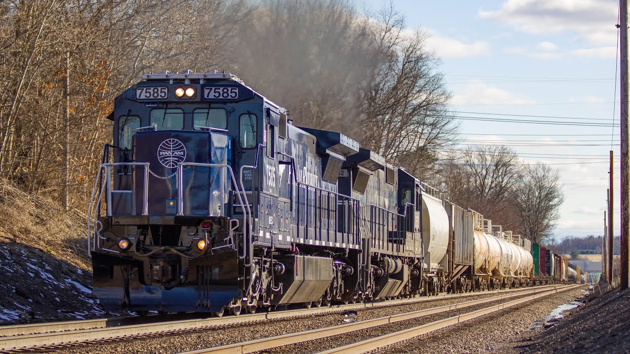 Pan Am Railways, MBTA Commuter Rail, & Amtrak Downeaster Trains in New ...