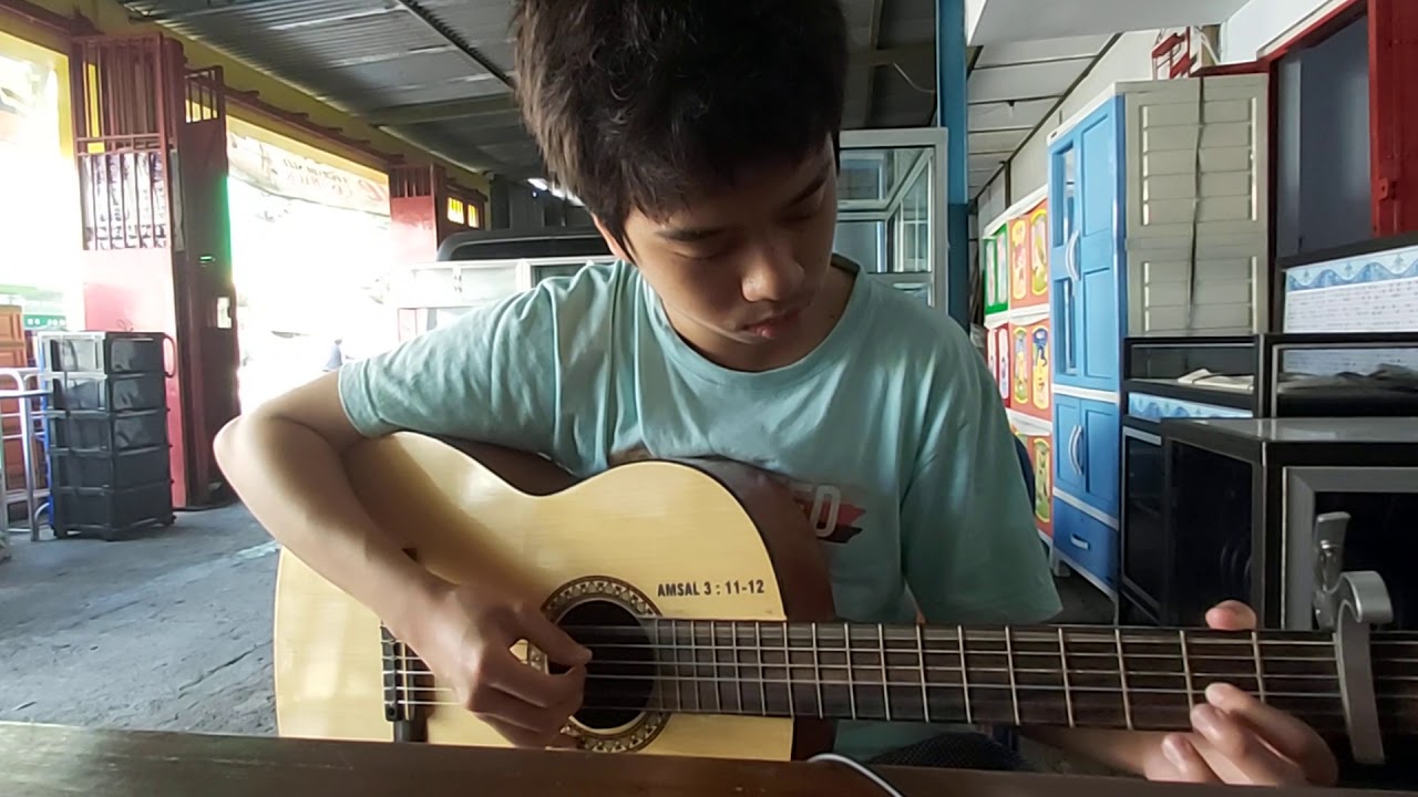 Cara memetik gitar By vincent ferdi - YouTube