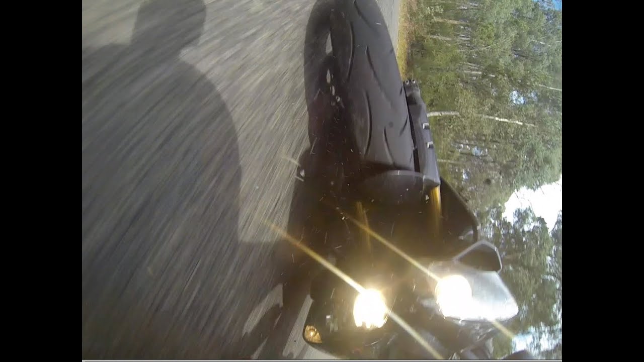Yamaha R1 Crash- Lowside- Bikefail - YouTube
