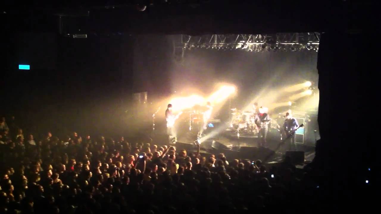 Queens Of The Stone Age - You Would Know - YouTube
