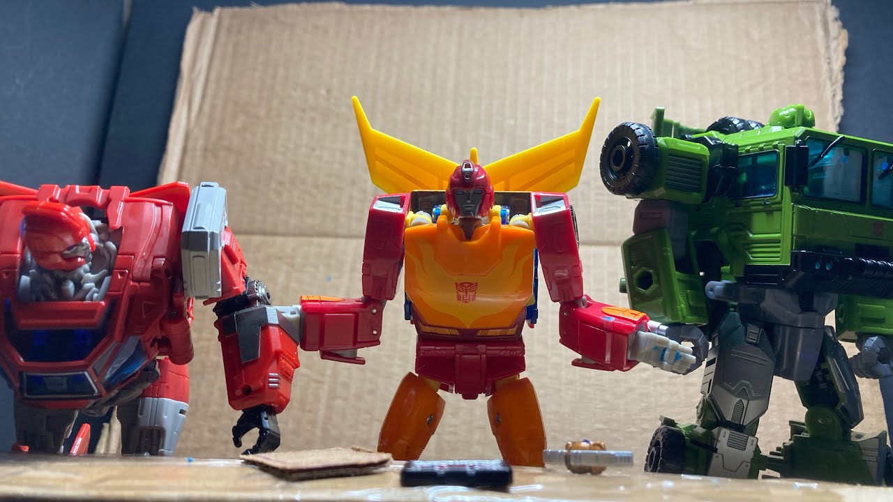Meet the Autobot Spy(MPconz contest entry) - YouTube