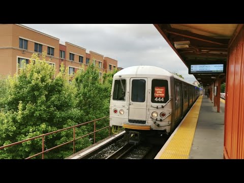 Staten Island Railway Express Train & Local @ Stapleton - YouTube