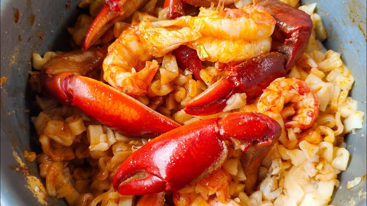 Catch And Cook Yabbies. Yabby Noodles. - YouTube