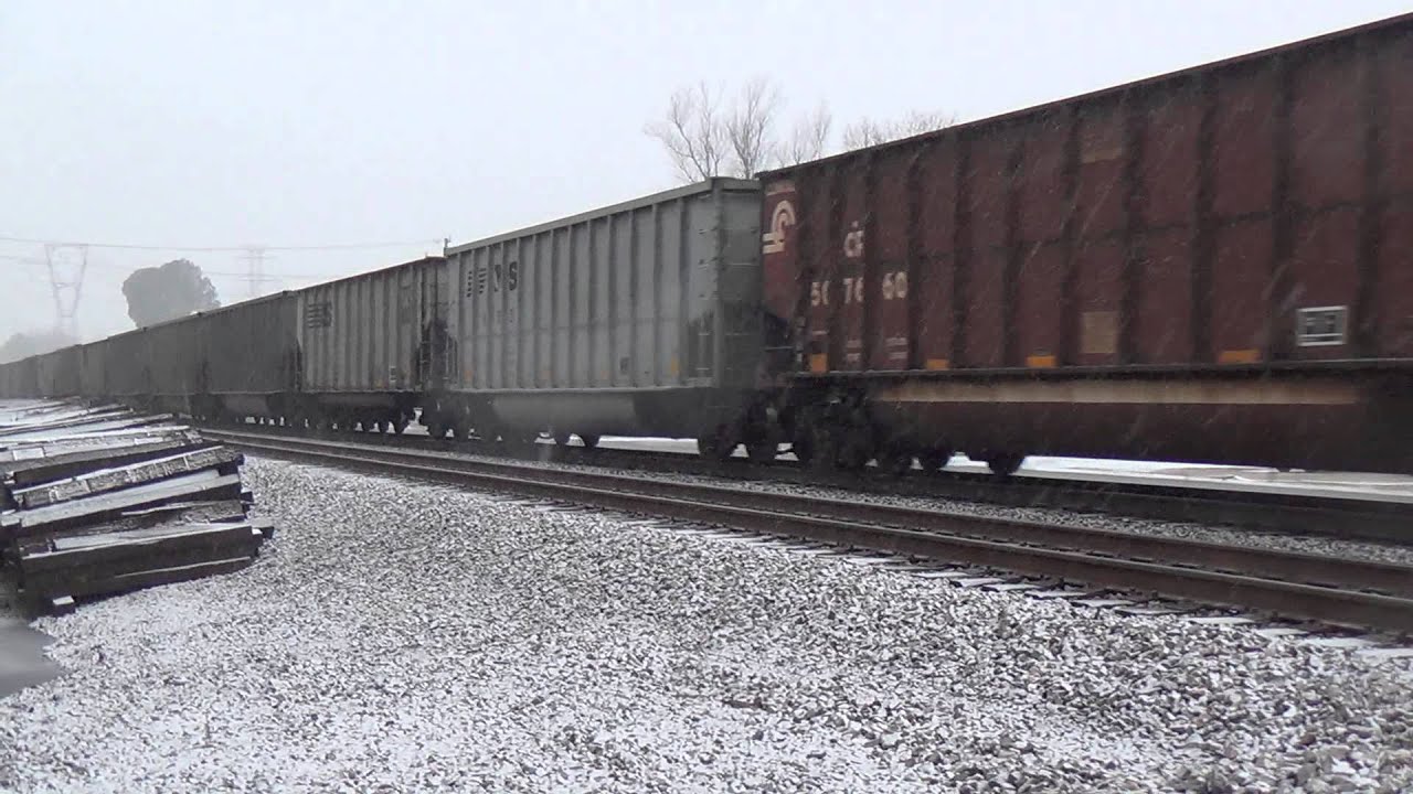 NS 6755 leads NS 825 Hopper train. - YouTube