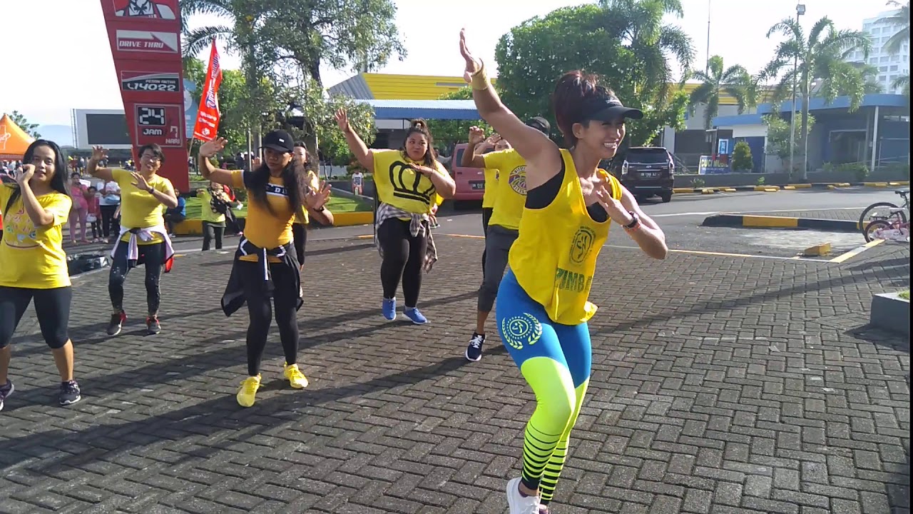 Zumba week and 😍😍💪 - YouTube