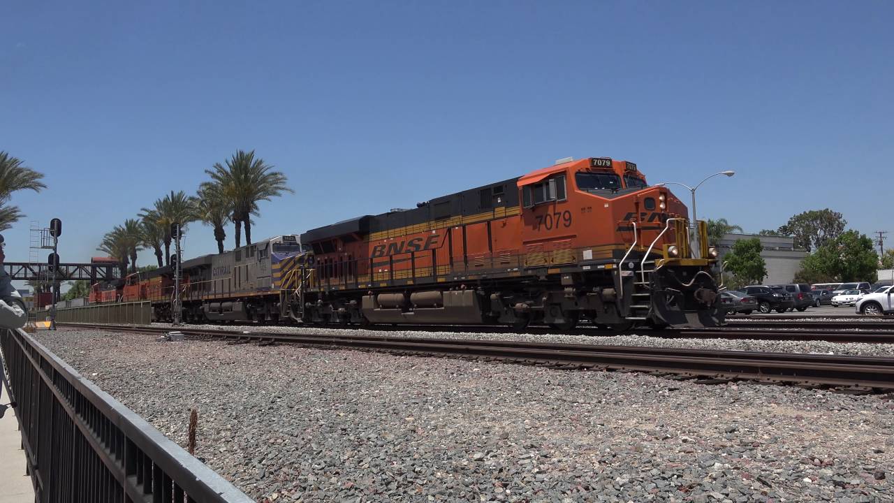 Amtrak & BNSF at Fullerton Station - 7/27/16 - YouTube