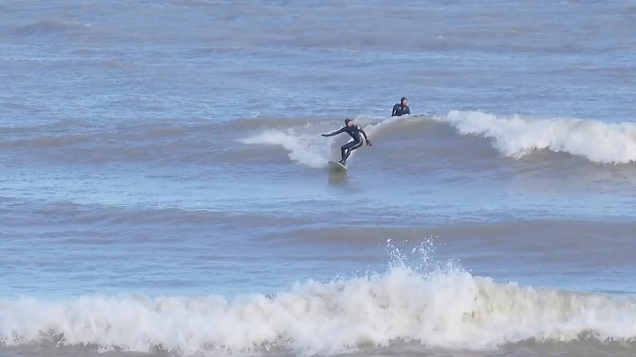 2023.01.15 sse windy sheboygan surf, great lakes surfing - YouTube