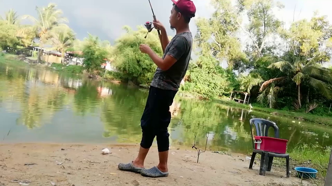 Menarik Ikan Dengan Alunan Musik Rancak... PADUU - YouTube